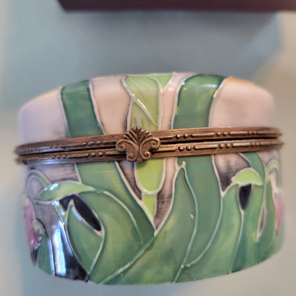 BENAYA | Art | Brand New In The Original Box Signed And Numbered Benaya ...